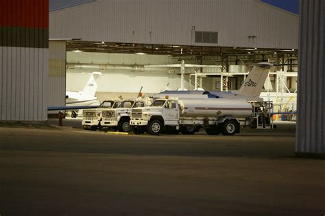 Best Deals 5000 Gallon Aircraft Fuel Truck For Sale