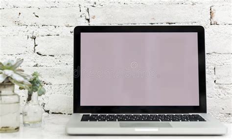 Laptop Computer Turn Off Picture Image