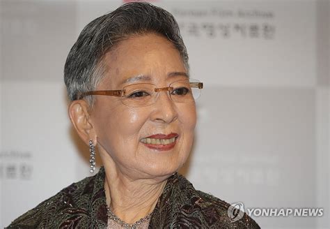 Veteran Actress Dies