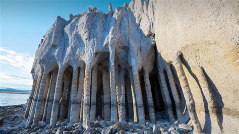 Unusual Natural Landscapes The Crowley Lake Columns In California