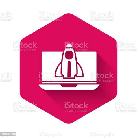 긴 그림자로 격리 된 화이트 비즈니스 시작 프로젝트 개념 아이콘 새로운 비즈니스 기업가 정신 혁신 및 기술의 상징 핑크 육각형 버튼 벡터 0명에 대한 스톡 벡터 아트 및