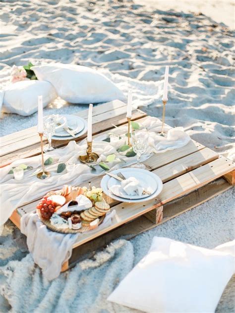 Pin By Ashley Hall On Love Beach Dinner Beach Picnic Beach