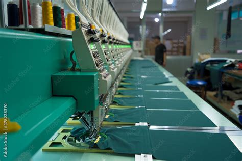 Modern And Automatic High Technology Sewing Machine For Textile Or