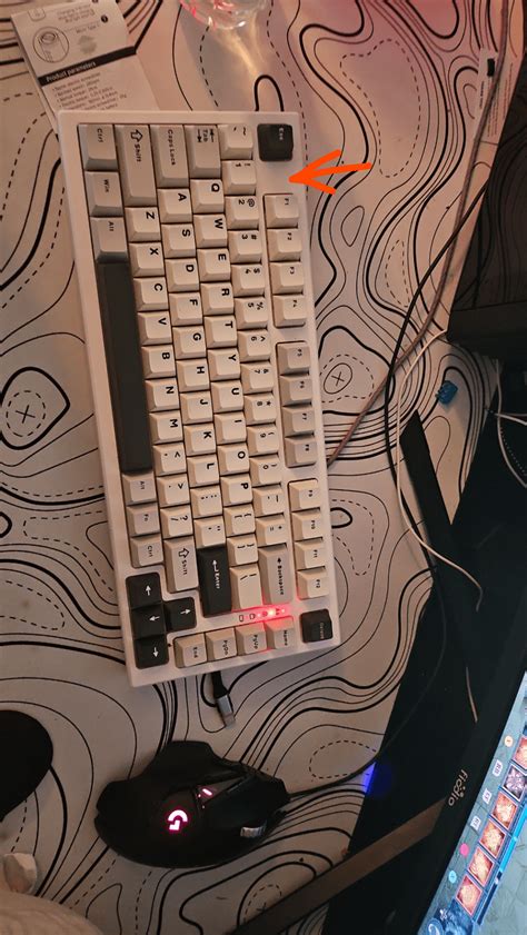 Swappable Keyboard Base R Keyboards