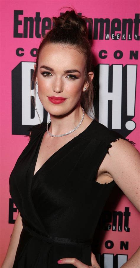 Pictures And Photos Of Elizabeth Henstridge Imdb Elizabeth Henstridge
