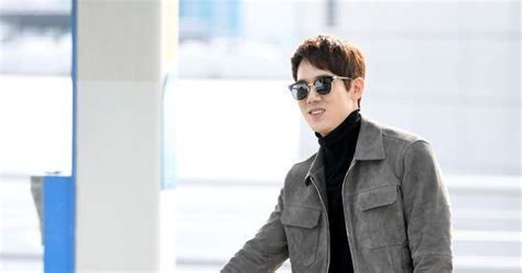 [사진]유연석 블랙으로 뽐내는 패션감각