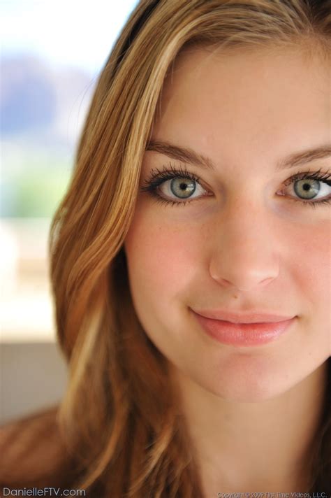 Danielle Delaunay Face Wallpicsnet Wallpapers Photos Pictures Backgrounds