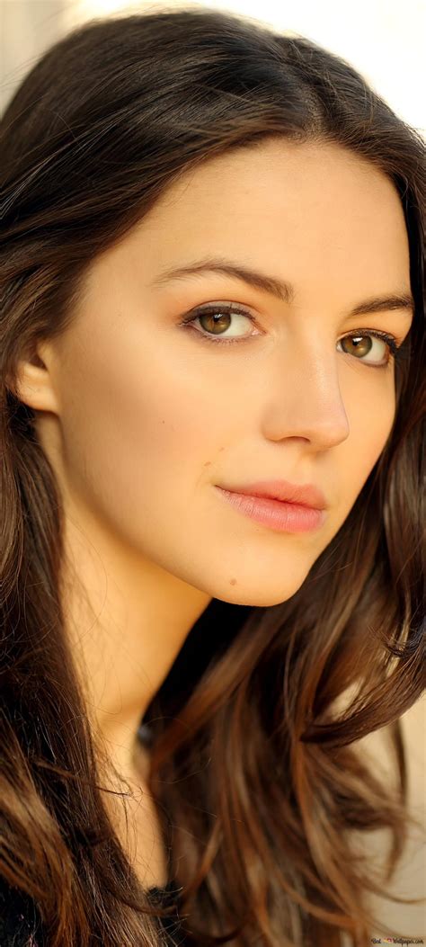 Gorgeous Brunette Ella Hunt American Actress And Singer 4k Wallpaper