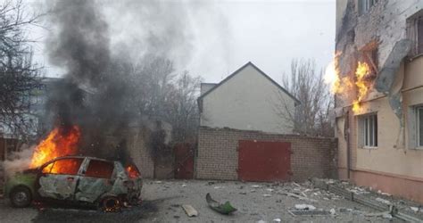 Двоє загиблих і четверо поранених поліція показала наслідки обстрілів Херсонщини Читайте на