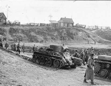 Soviet Troops In The Village Of Nevskaya Dubrovka Are Advancing To The