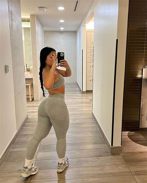 𝕩𝕠𝕩𝕠 𝕓𝕒𝕣𝕓 🅿️ Vision Board Fitness Curvy Thick Fit Body For Vision