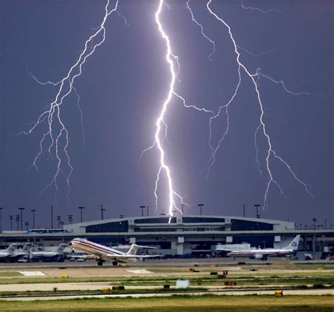 Lightning Beautiful But Deadly