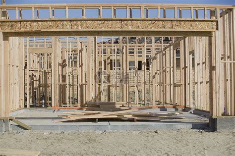 建造中新住所的框架框架正在建设之中高清图片下载 正版图片321835930 摄图网