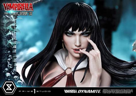 Vampirella Museum Masterline Vampirella 1 3 Scale Statue