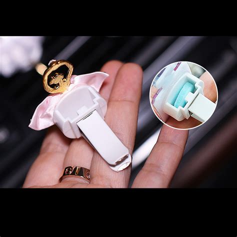 Badu bg Сладко анимационно танцуващо момиче Въздушен изход Ароматерапевтични щипки Освежител за