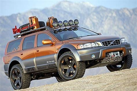 Sema 2005: Volvo XC 70 im Wüstenlook - auto motor und sport
