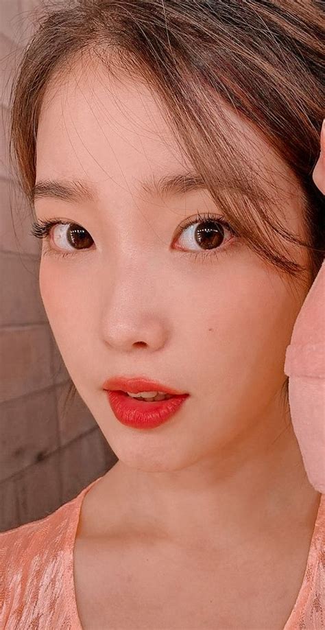 𝐭𝐡𝐞𝐩𝐢𝐢𝐧𝐤𝐦𝐨𝐨𝐧