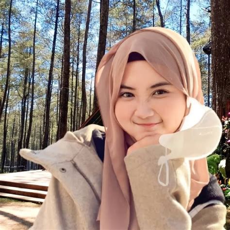 Aku Yg Dari Dlu Klo Sendiri Ngomong2 Sendiri Hwaaaaaaaa