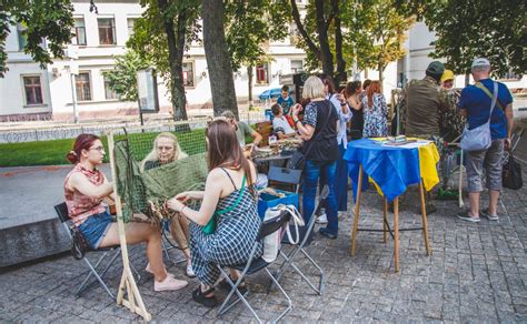 У центрі столиці митці та волонтери влаштують особливе свято Вечірній Київ