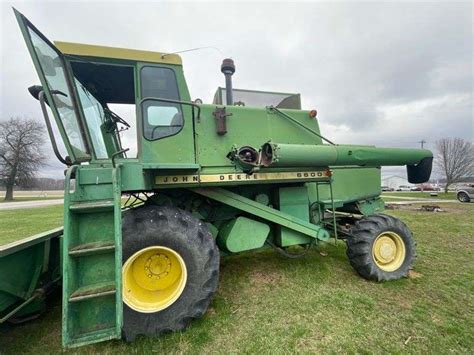 John Deere Combine United Edge Real Estate Auction