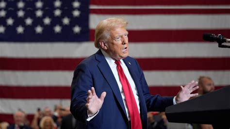 Donald Trump Amaga A México Con Imponer Aranceles Del 25 Si No Frena