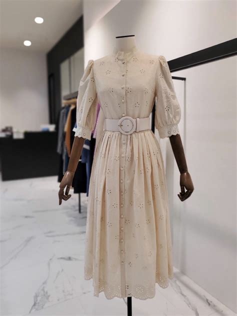 모조에스핀 펀칭 레이스 롱 원피스 세컨웨어