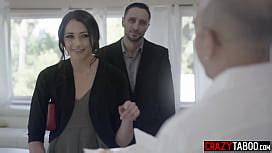 Submissive Teen Babe In Leash And Chains Likes Being Used As A Sex Toy XNXX COM