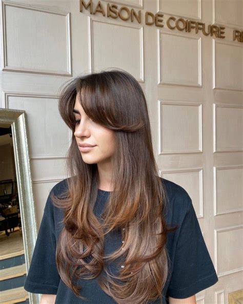The Prettiest Medium Length Fall Haircuts For Brunettes Fashionisers
