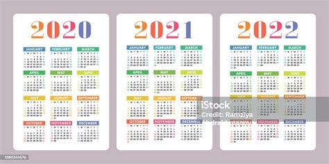 달력 2020 년 2021 2022 년 수직 벡터 달력 디자인 서식 파일입니다 다채로운 세트입니다 일요일에 시작 하는 주 0명에 대한 스톡 벡터 아트 및 기타 이미지