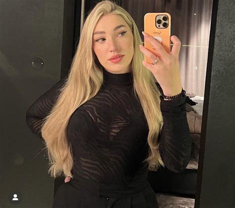 Nova R InfluencerNSFW