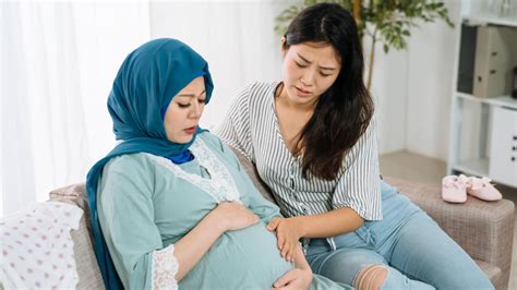 Excessive Amniotic Fluid Symptoms Causes Treatment Onlymyhealth