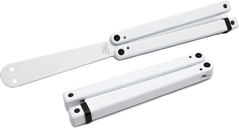 Amazon Squid Industries Squiddy Balisongトレーナー。 ハンドスピナー おもちゃ