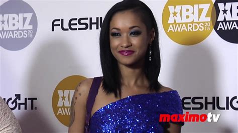 Skin Diamond 2015 Xbiz Awards Red Carpet Fashion Eporner