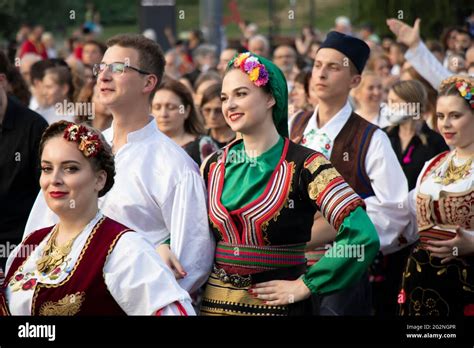 Belgrade Serbia June 10 2021 Young People Folk Dancers Wearing