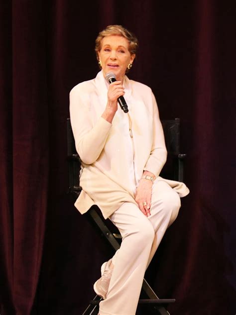 My Fair Ladys Dame Julie Andrews Embraces Return To Show As Director