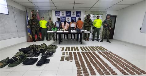 Armada Nacional Asesta Duro Golpe Al Clan Del Golfo En El Río Magdalena Incautó Potente Arsenal