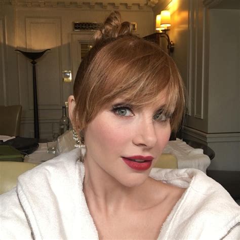 Bryce Dallas Howard No Filter Selfie With Makeup Light Bryce Dallas