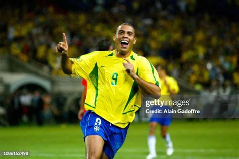Ronaldo Brazil 2002 World Cup Photos And Premium High Res Pictures