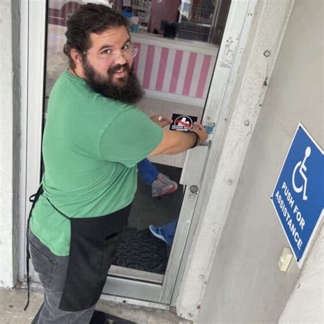 Tio Colo Delicious Bocaditos De Helado And Pizza Cubana