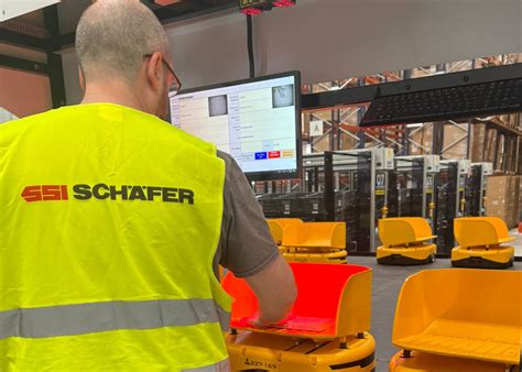 Ssi Schaefer Mejora La Logística Inversa De Districenter Con Un Sistema