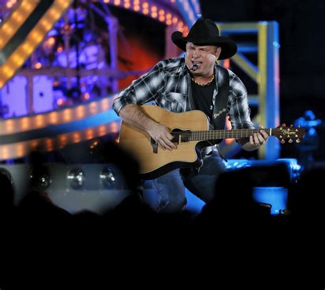 First Down Life To Go Music Leads Stillwaters John Martin To Garth