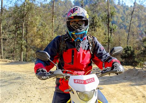 무료 이미지 네팔 자전거 타는 사람 정경 사진술 여행 헬멧 오토바이 타기 경마 오토바이 경주 모터 스포츠