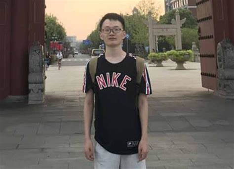 编号0000001，是她！ 图 媒体聚焦上海交通大学新闻学术网