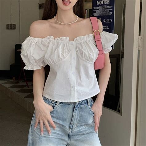 데일리언니 프릴 셔링 퍼프 슬리브 크롭 블라우스 캐주얼 캐쥬얼 캠퍼스룩 대학생룩 데이트룩 오피스룩 소개팅룩 데일리룩