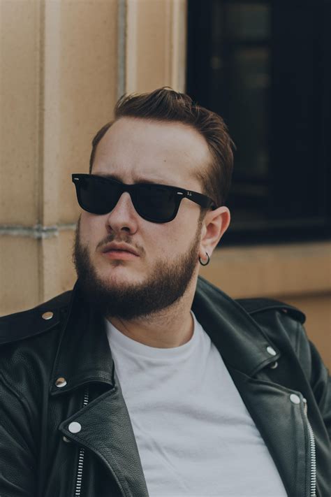 Greaser Photoshoot Scrolller