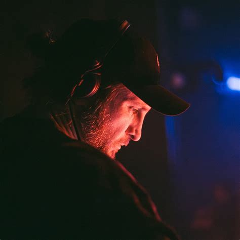 Nebra · Artist Profile