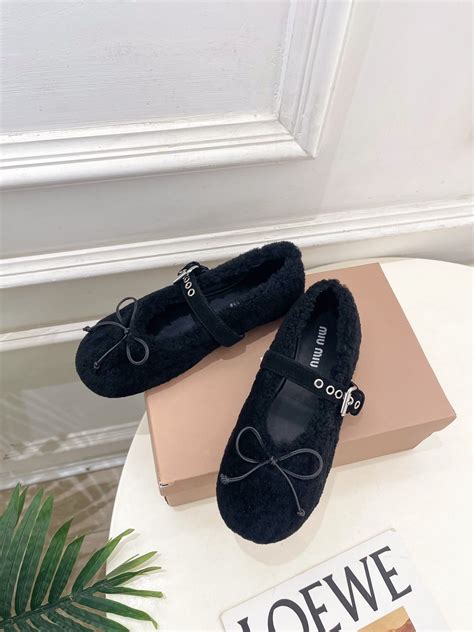 Балетки Женский Miu Miu Лана Овчина размер 41 4 на резинке Бахрома Круглый нос купить C