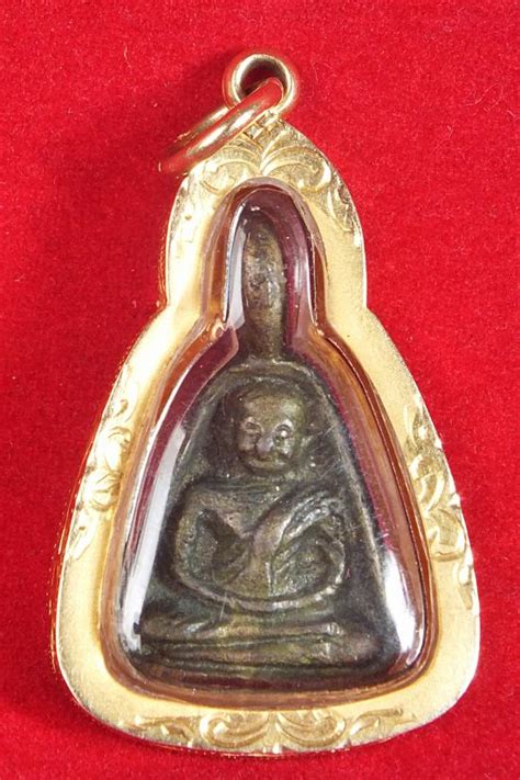 เหรียญหล่อ จอบเล็ก หลวงพ่อเงินวัดบางคลาน พิมพ์ แข้งตรง