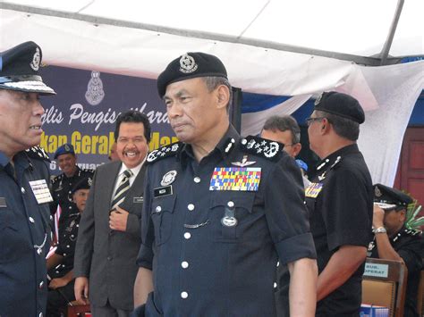 Datuk Nazir Hussin Akhtar Hussin Wikipedia 260990 Pdf Diplomatic Rank Sovereign Immunity