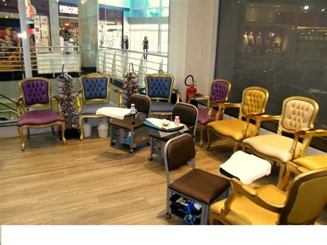 Poltronas Clássicas Garantem Conforto E Sofisticação A Ambientes